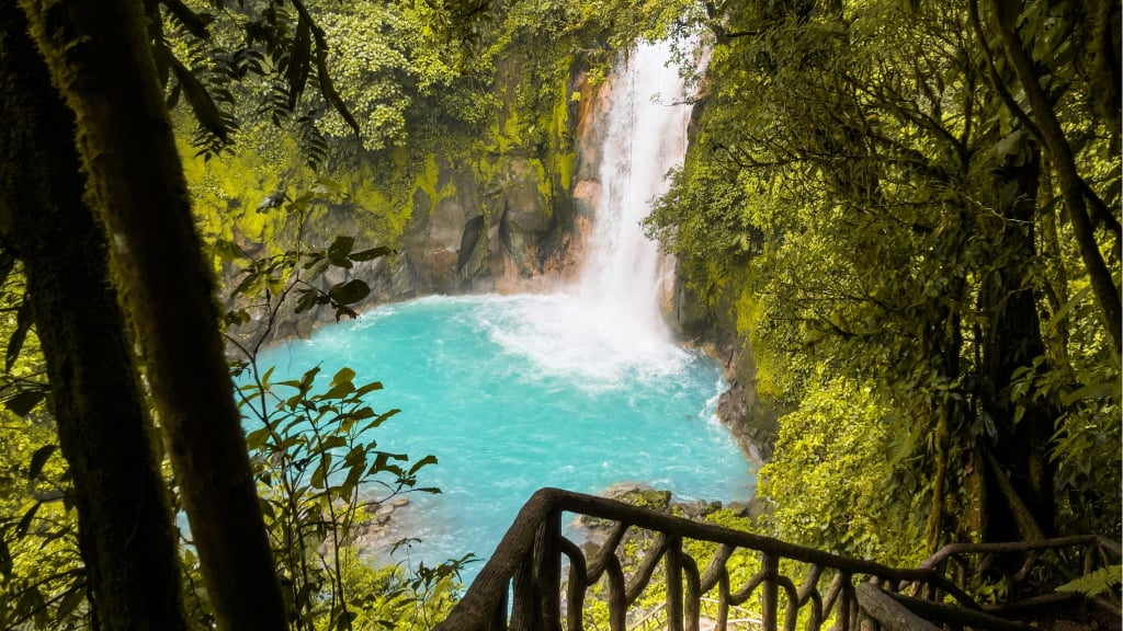 Costa Rica Solo Travel - Personal Experience & Travel Guide | OHAYU eSIM